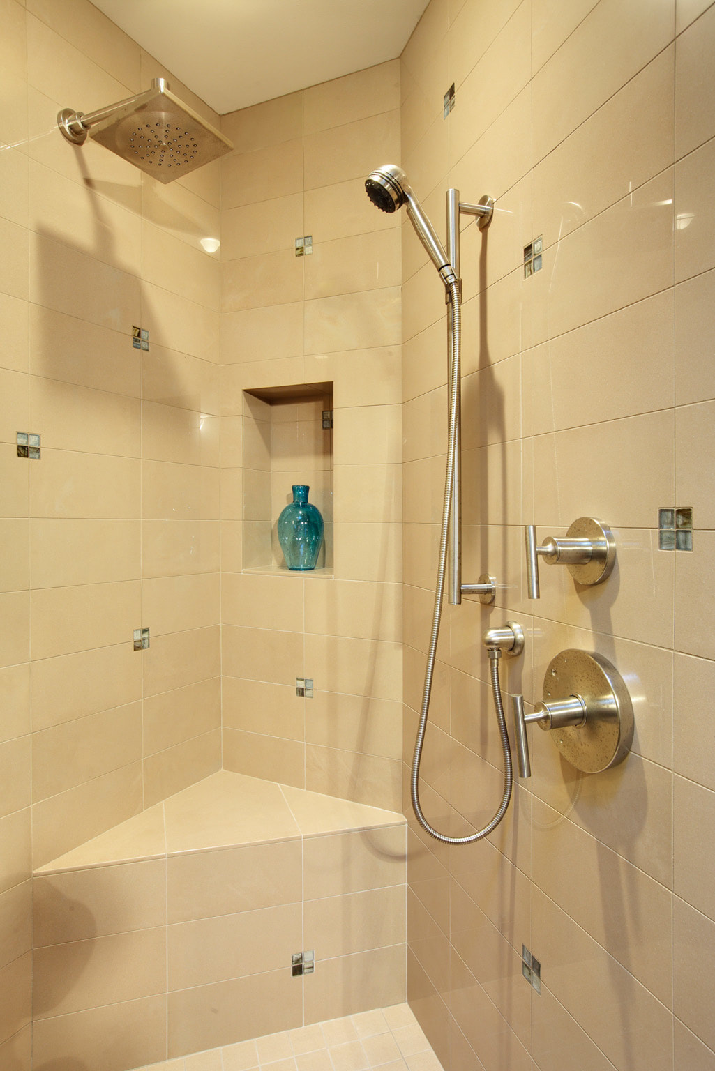 Contemporary Arts & Craft - By Design